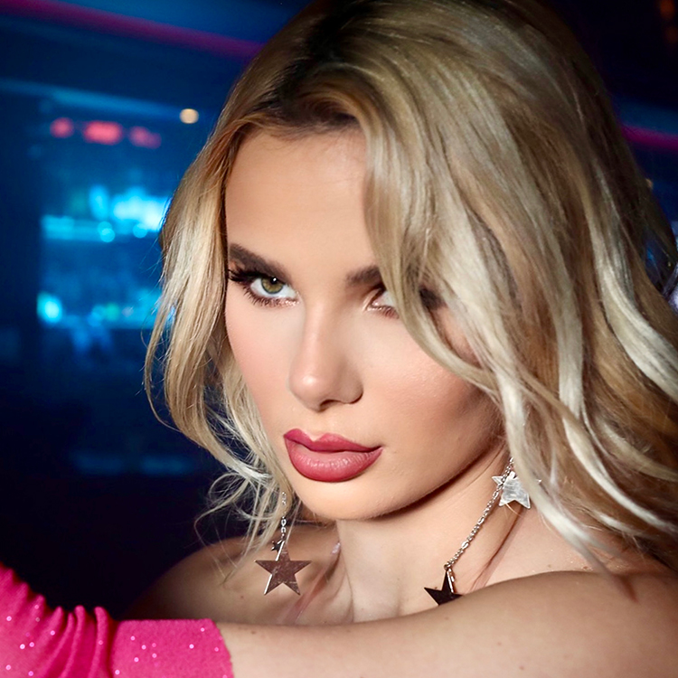 Marie Monti GIFs - Find & Share on GIPHY