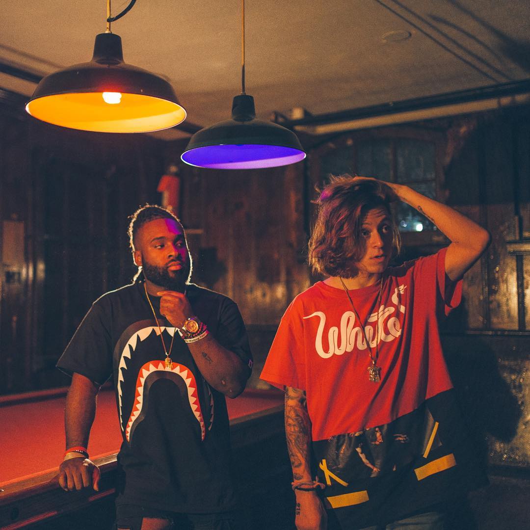 Moosh & Twist GIFs - Find & Share on GIPHY