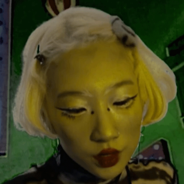 yeule GIFs on GIPHY - Be Animated