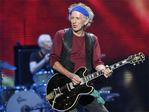 Rocker GIF - Find & Share on GIPHY