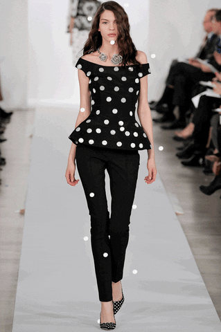 Oscar De La Renta Model Gif By Fashgif - Find & Share on GIPHY