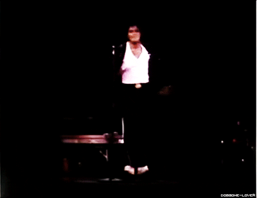 Michael Jackson Bad Tour Los Angeles 1988 GIF - Find & Share on GIPHY