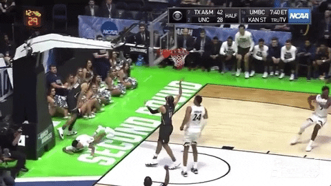 Cincinnati Bearcats Basketball GIF by NCAA March Madness - Find & Share ...