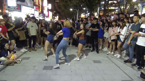 Trei fete din Busan devin virale cu dansul lor și ajung la audițiile JYP! | K-POP ROMÂNIA