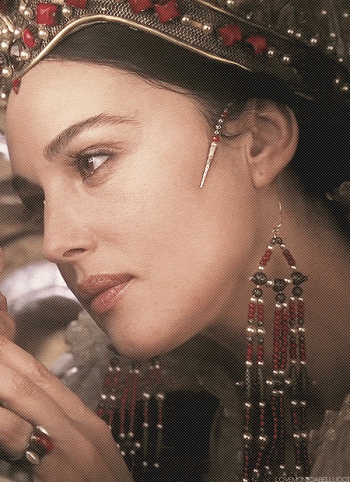 Monica Bellucci Find And Share On Giphy 