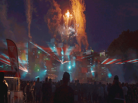 - Find & Share on GIPHY