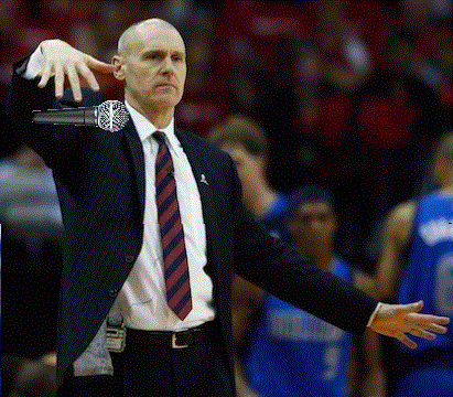 An important Carlisle gif : r/Mavericks