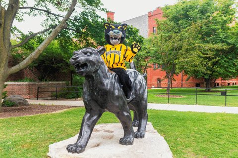 UW-Milwaukee GIF - Find & Share on GIPHY