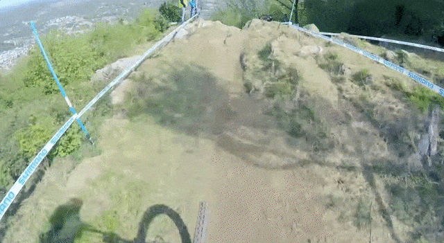 Downhill Racing Mountain Biking GIF - Find & Share on GIPHY