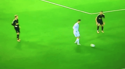 求C朗no look pass fail 圖 | LIHKG 討論區