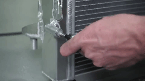 How To Install Mustang Aluminum Radiator (05-09) - LMR