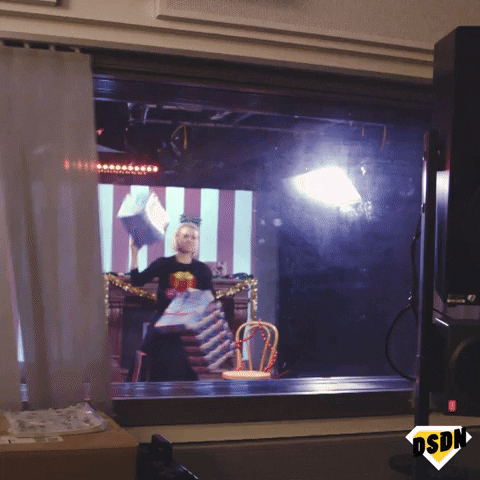 Ariane Alter Marc Seibold GIF by PULS - Find & Share on GIPHY