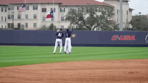 Utsa Roadrunners Baseball GIF by UTSA Athletics - Find & Share on GIPHY