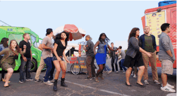 Crowd Running GIF - Find & Share on GIPHY