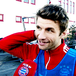 Thomas Muller GIF - Find & Share on GIPHY