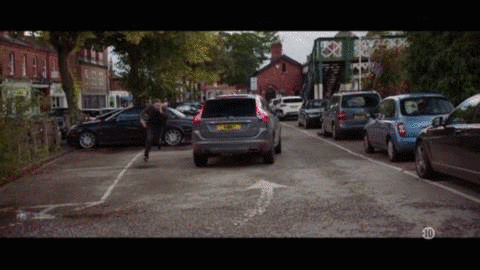 Tv Show Running GIF by C8 - Find & Share on GIPHY