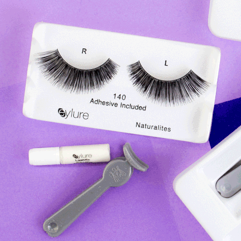 Eyelashextensionsadhesive Gifs Search Find Make