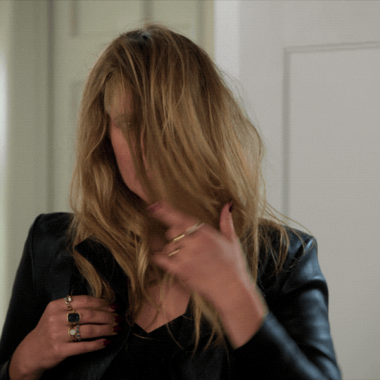 Drew Barrymore By Netflix Find And Share On Giphy