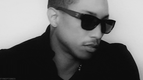 Feliz Gif Pharrell