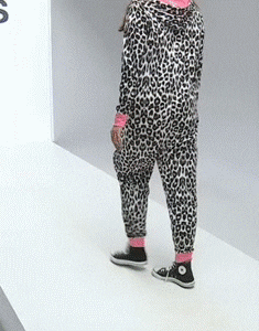 Fashion Plus Size GIF - Find & Share on GIPHY