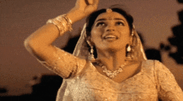 Queen Bee GIF - Find & Share on GIPHY