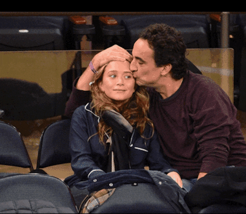 Mary Kate Olsen GIF - Find & Share on GIPHY
