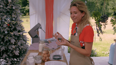 Bake Off Christmas GIF by VIER - Find & Share on GIPHY