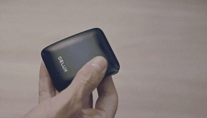 嘖嘖 | 首創折疊滑鼠 PockCombo 藍芽摺疊鍵盤+滑鼠｜平板、手機、電腦一秒無"線"切換｜DELUX