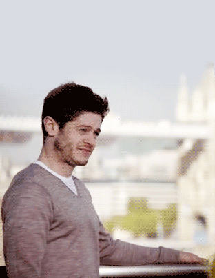 Iwan Rheon GIF - Find & Share on GIPHY