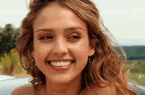 Jessica Alba Heart GIF - Find & Share on GIPHY