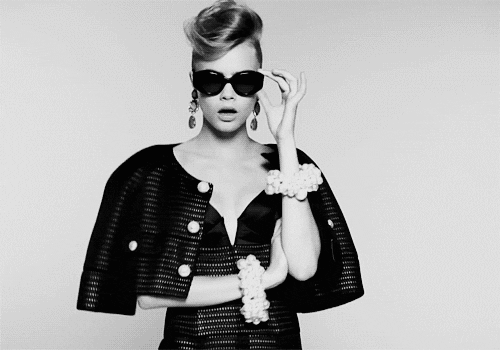 Cara Delevingne Model GIF - Find & Share on GIPHY