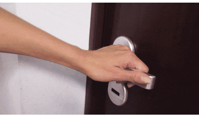 Locky: The First Smart Key Overlay | Indiegogo