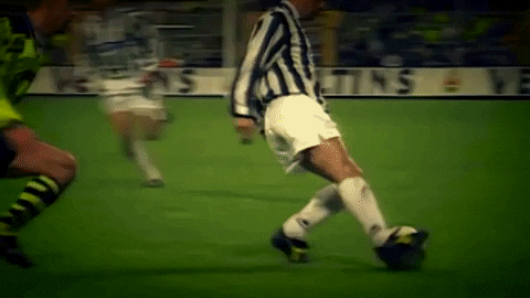 Roberto Baggio Juve GIF by JuventusFC - Find & Share on GIPHY