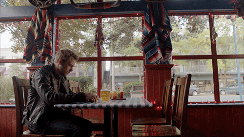 Restaurant GIF - Find & Share on GIPHY