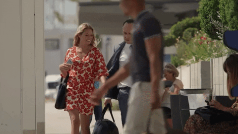 Johanna Colleagues GIF by Un si grand soleil - Find & Share on GIPHY