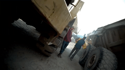 Gold Miners GIF by Discovery Europe - Find & Share on GIPHY