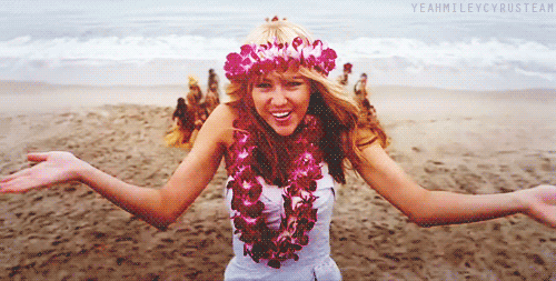 Hannah GIF - Find & Share on GIPHY