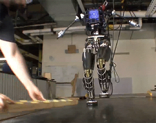 Robots Finding GIF - Find & Share on GIPHY