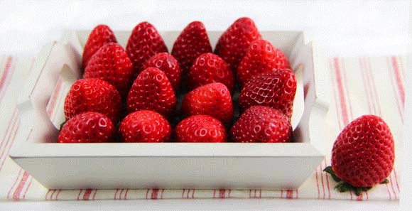 Strawberries GIFs - Find & Share on GIPHY