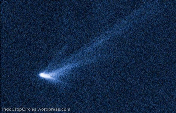 Animated Moving Asteroid