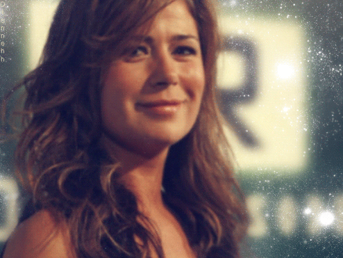 Maura Tierney GIF - Find & Share on GIPHY