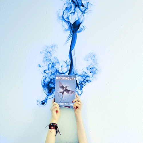 Books- GIFs - Find & Share on GIPHY