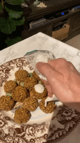 Ginger Biscuits GIF - Find & Share on GIPHY