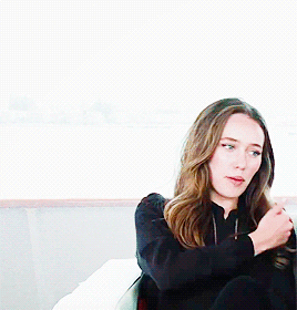 Alycia Debnam-Carey - Alycia | Gif ABC's #13: Knife, Laura, Marny ...