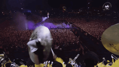 Crowd GIFs - Get the best GIF on GIPHY
