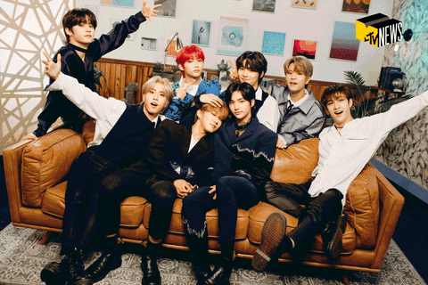 Stray Kids GIFs - Get the best GIF on GIPHY