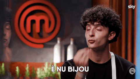 Bacio GIF by MasterChef Italia - Find & Share on GIPHY