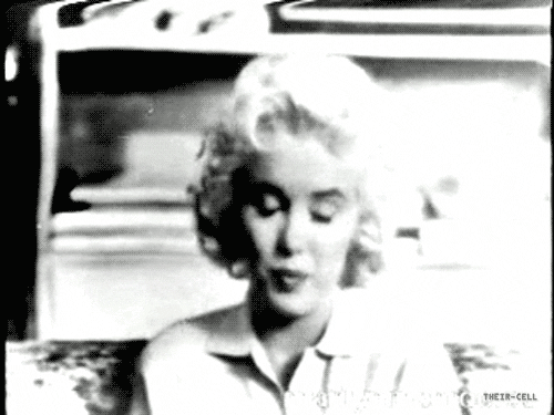 M Marilyn Monroe Find And Share On Giphy