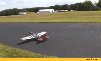 Plane GIFs - Find & Share on GIPHY