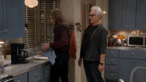 Mom Bonnie By Cbs Find And Share On Giphy
